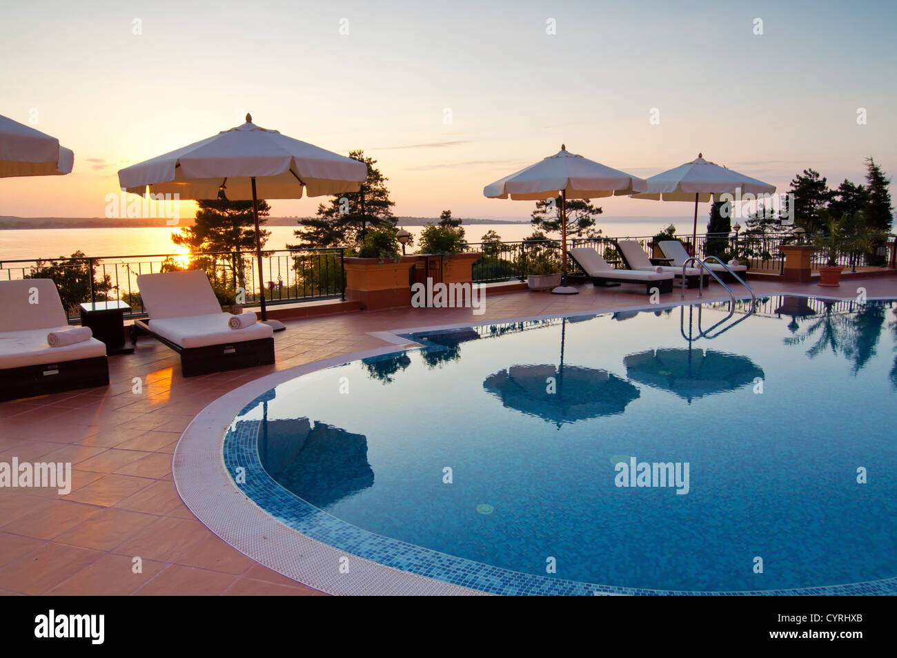 Hotel pool day hi-res stock photography and images - Alamy