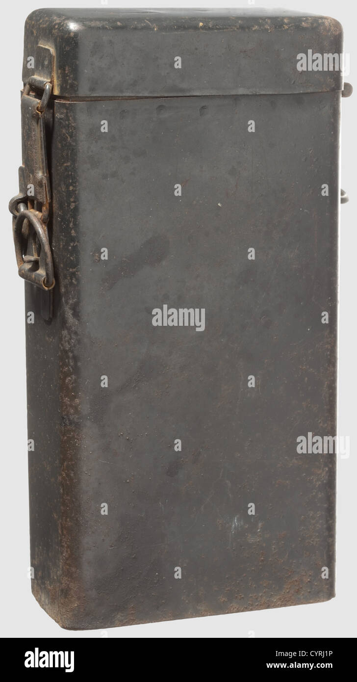 Original sheet metal transport container for scope ZF 4,with scope ...