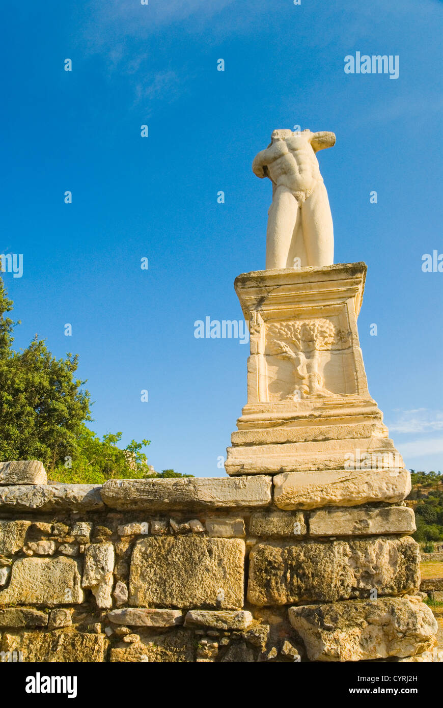 Headless memorial statue hi-res stock photography and images - Alamy