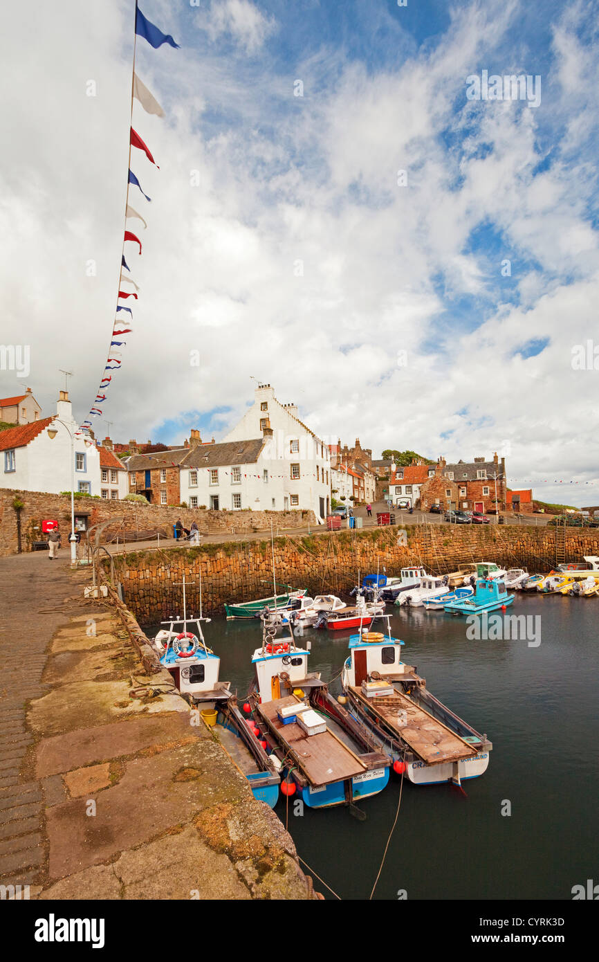 Crail harbour hi-res stock photography and images - Alamy