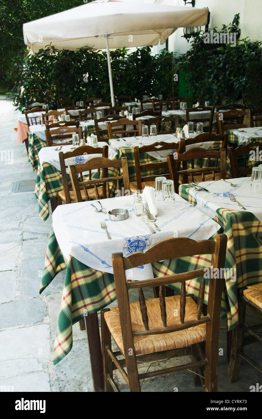 Athens greece cafe hi-res stock photography and images - Alamy