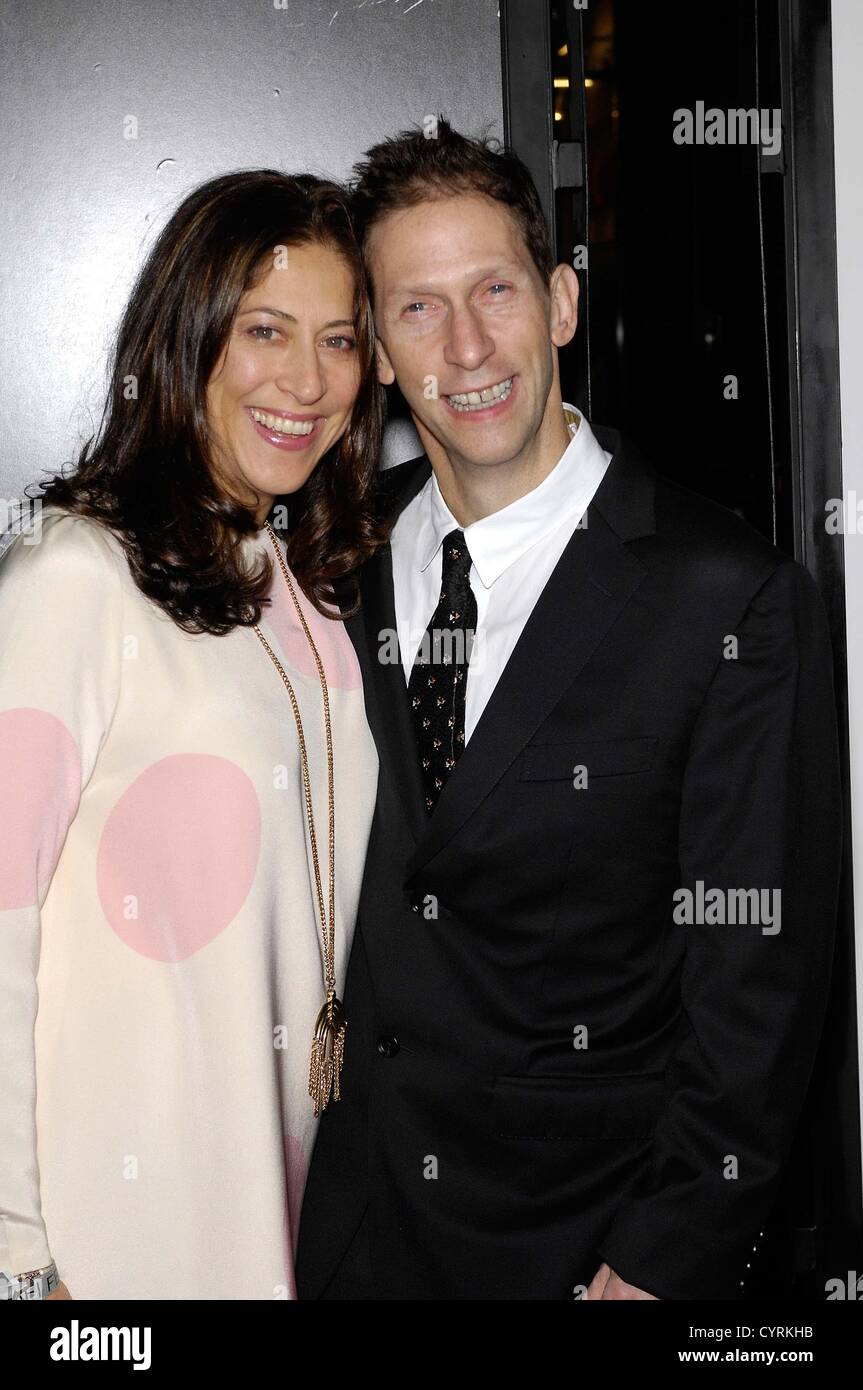 Lisa benavides tim blake nelson hi-res stock photography and images - Alamy