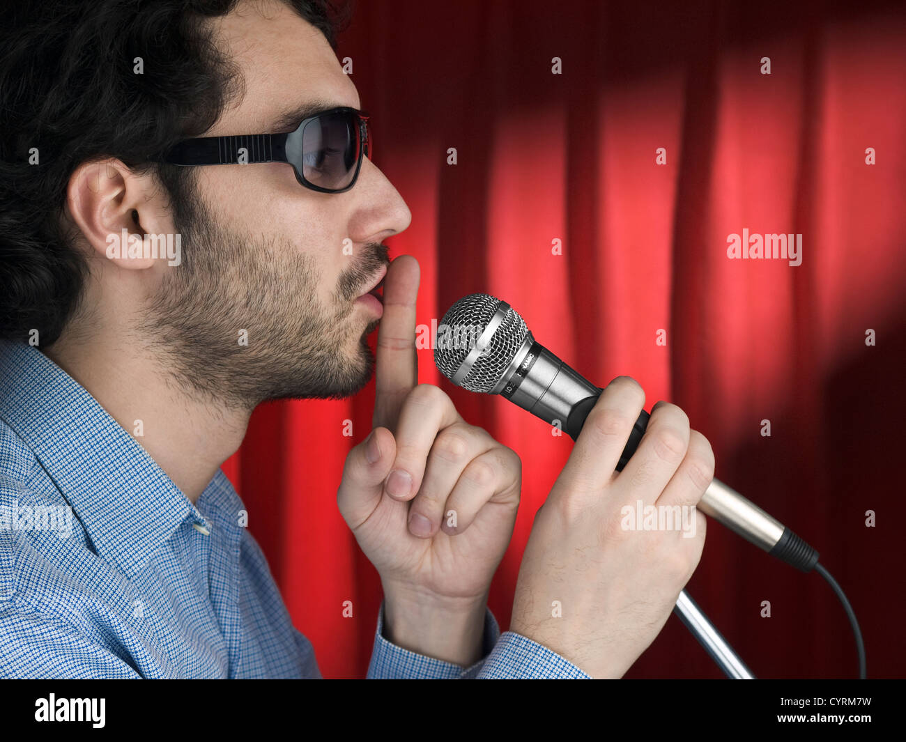 Man with mic hi-res stock photography and images - Alamy