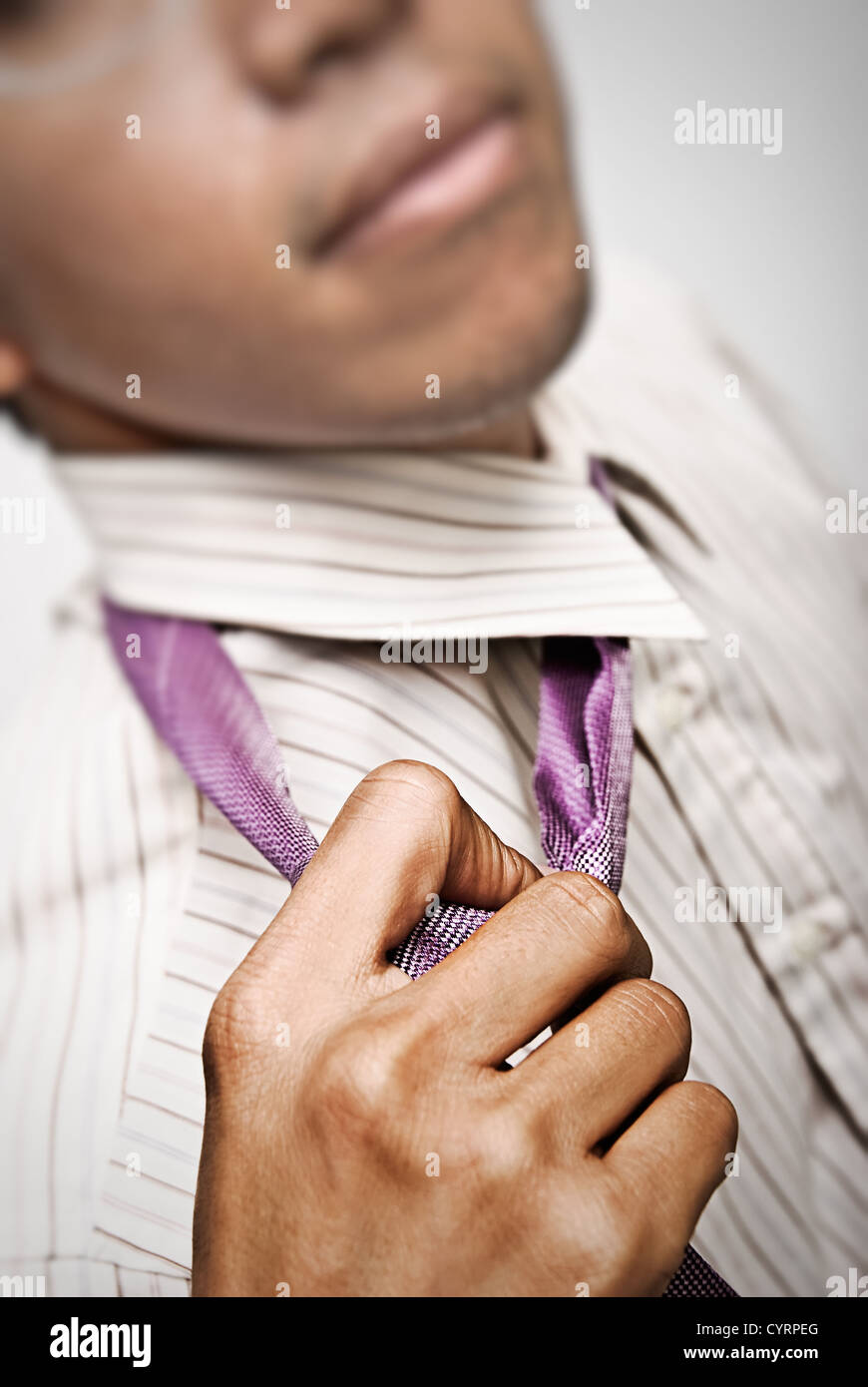 Untie hi-res stock photography and images - Alamy