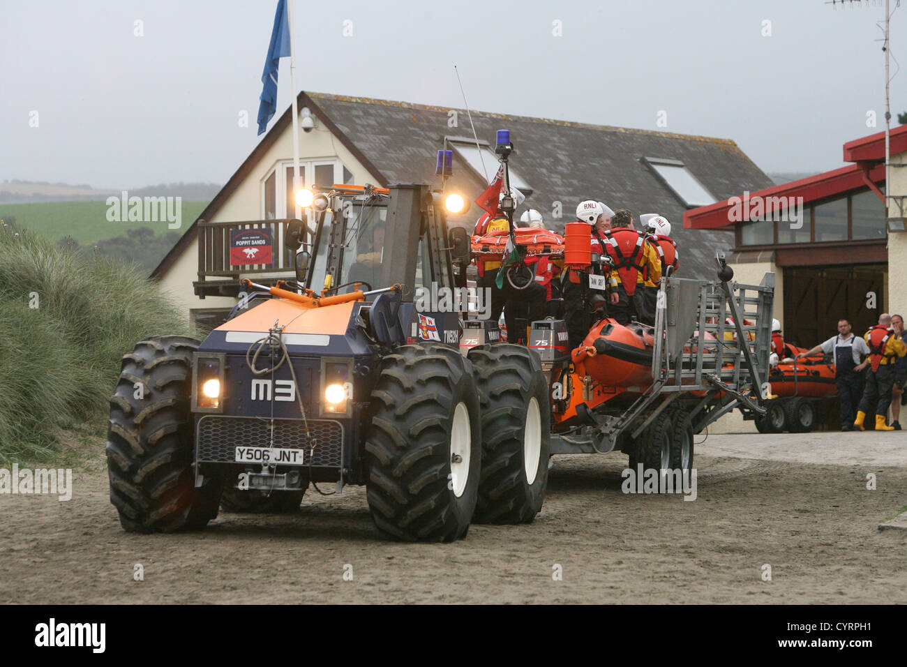 Rnli lifeboat boathouse crew trailer hi-res stock photography and ...