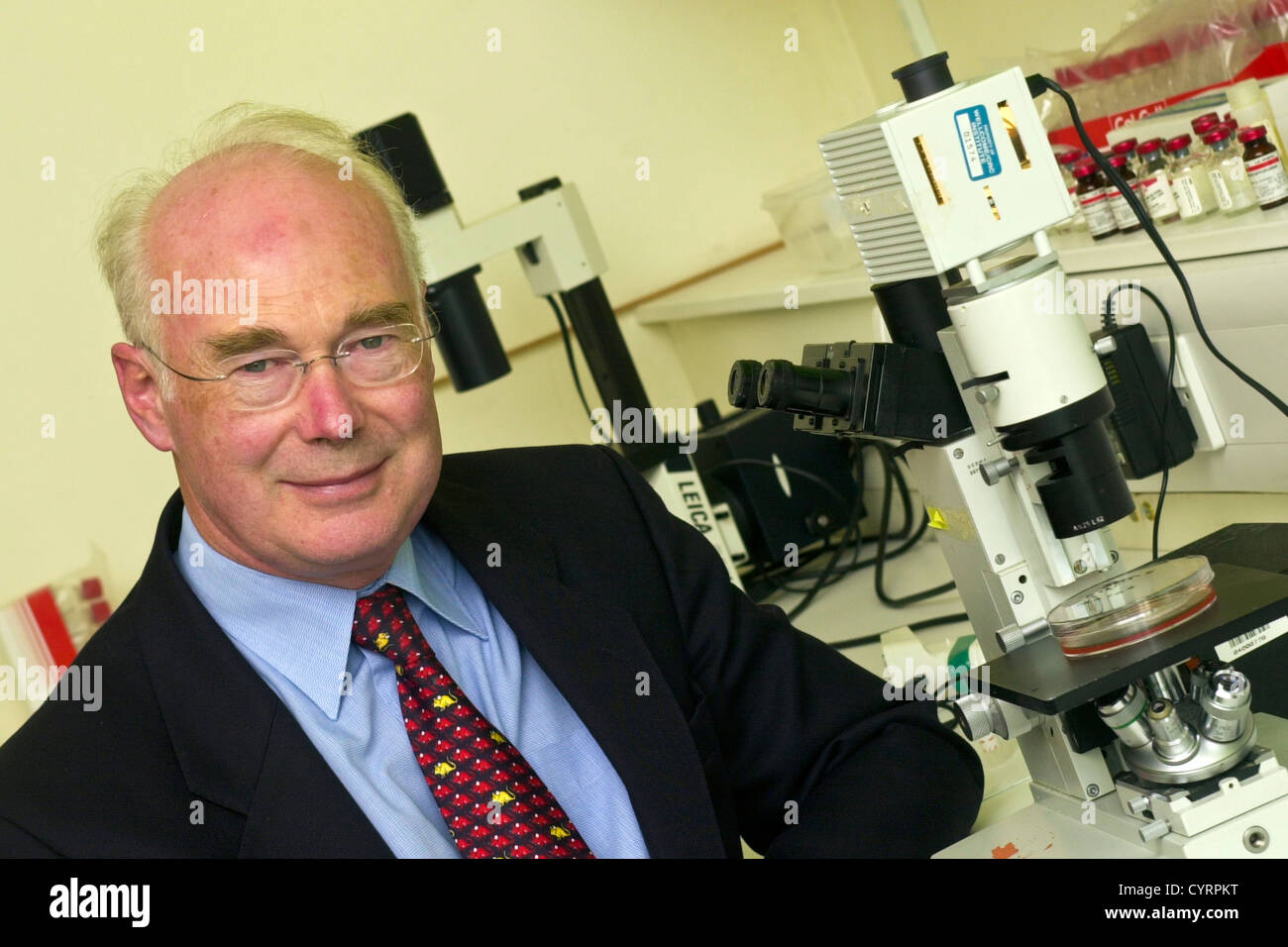 Winner nobel prize medicine sir hi-res stock photography and images - Alamy