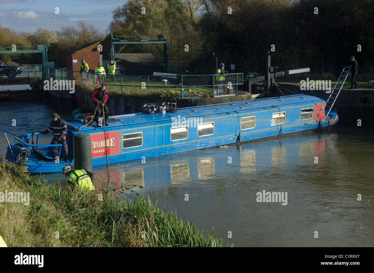Recovery operation to rescue a sunken narrowboat Stock Photo - Alamy