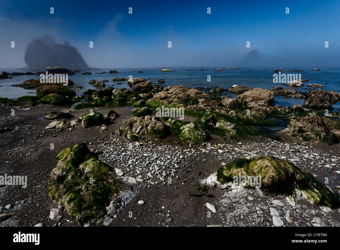 Offshore islands hi-res stock photography and images - Alamy