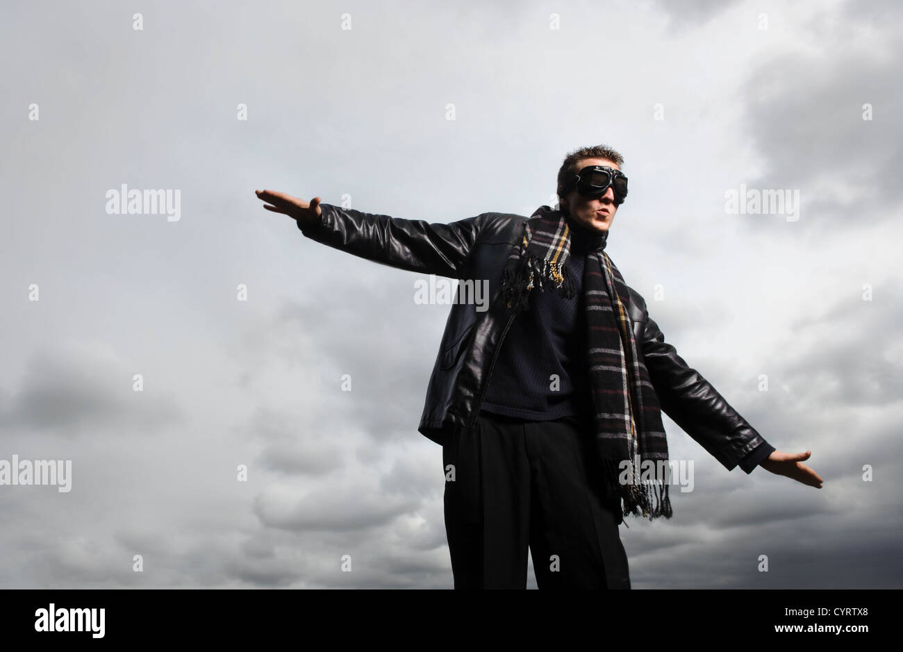 Dramatic pose poses hi-res stock photography and images - Alamy