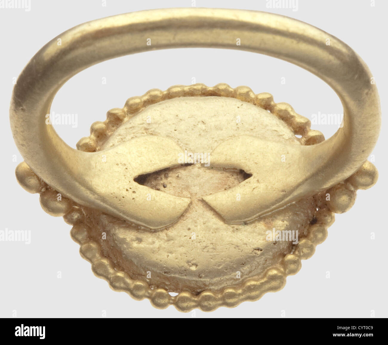A Franconian-Alemmanic early Christian gold ring,2nd half of the 7th ...
