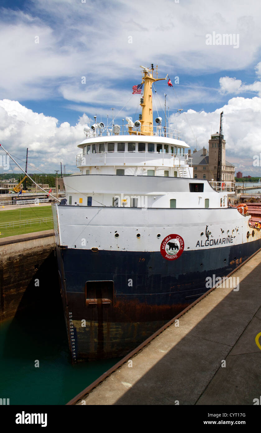 Bulk carrier hi-res stock photography and images - Alamy