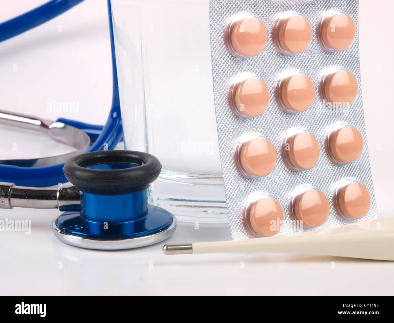 Pharmaceutical doctors hi-res stock photography and images - Alamy