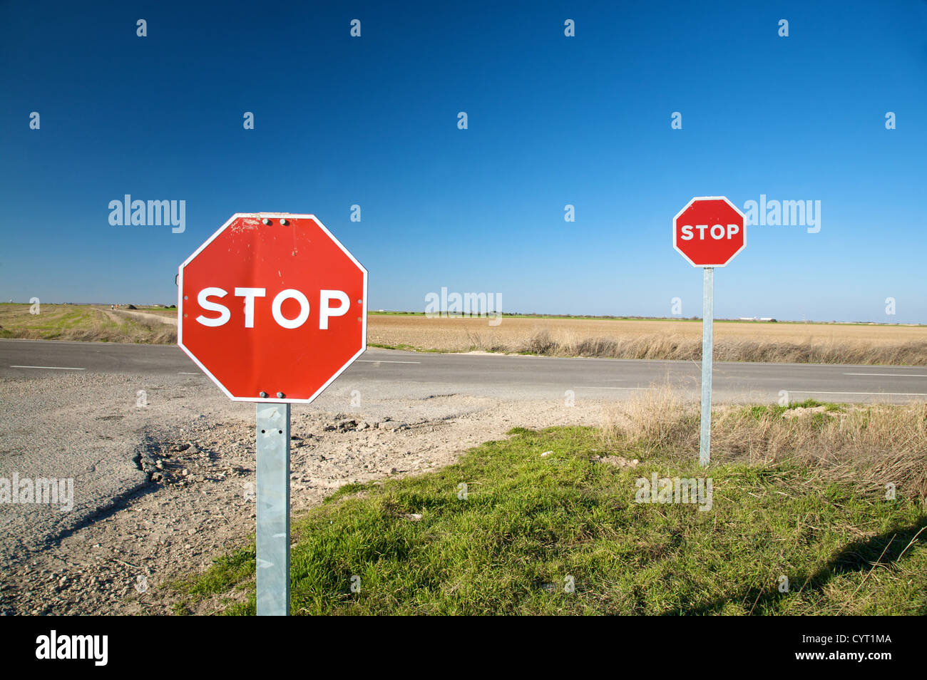 Hexagon stop sign hi-res stock photography and images - Alamy