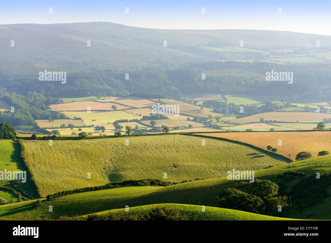 Classic british countryside hi-res stock photography and images - Alamy