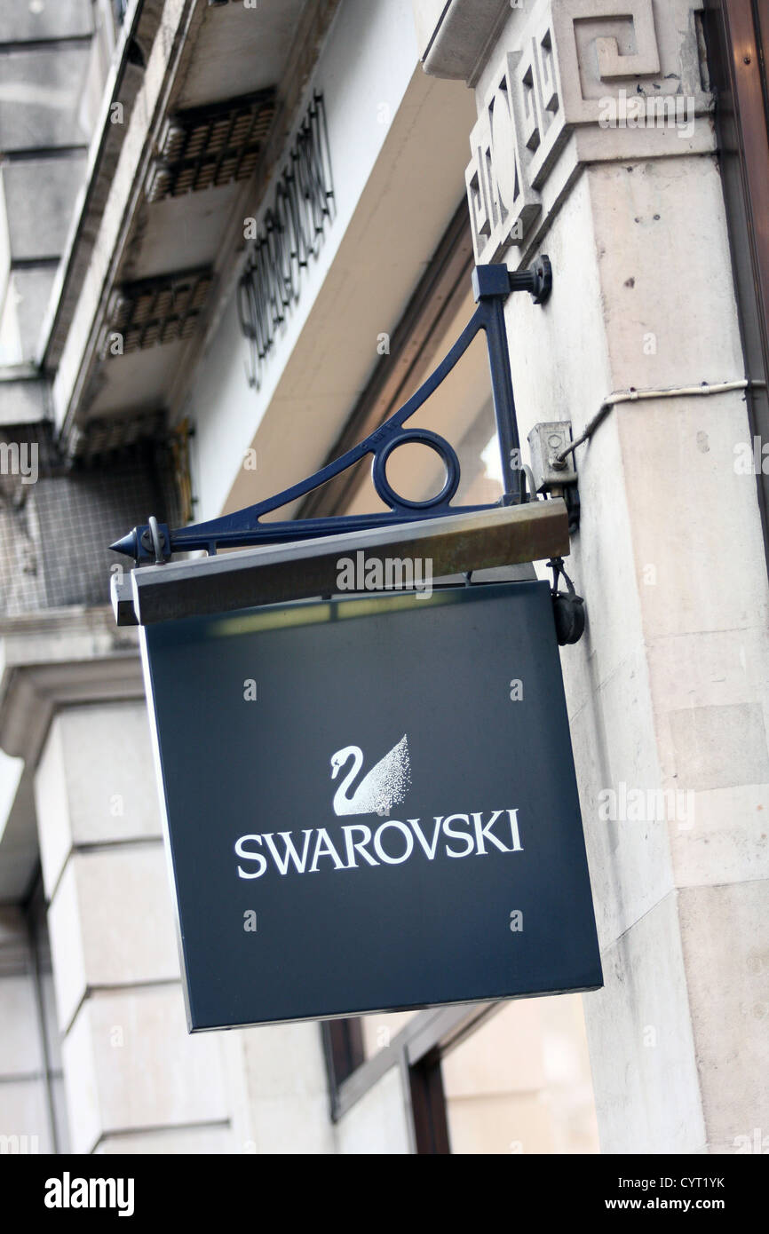 Swarovski Store Stock Photos & Swarovski Store Stock Images - Alamy