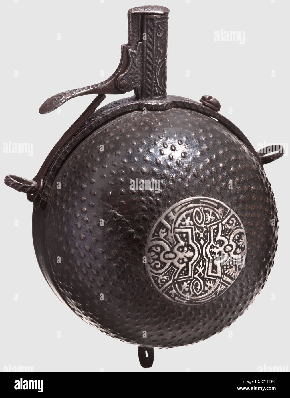 A Saxon priming powder flask, 1580/90. Hemispherical, knobbed wooden ...