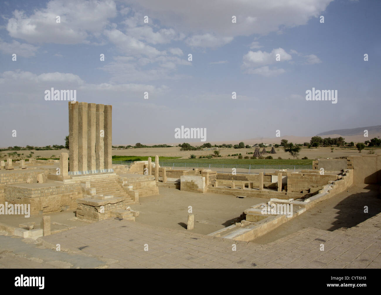 Temple of the moon god yemen hi-res stock photography and images - Alamy