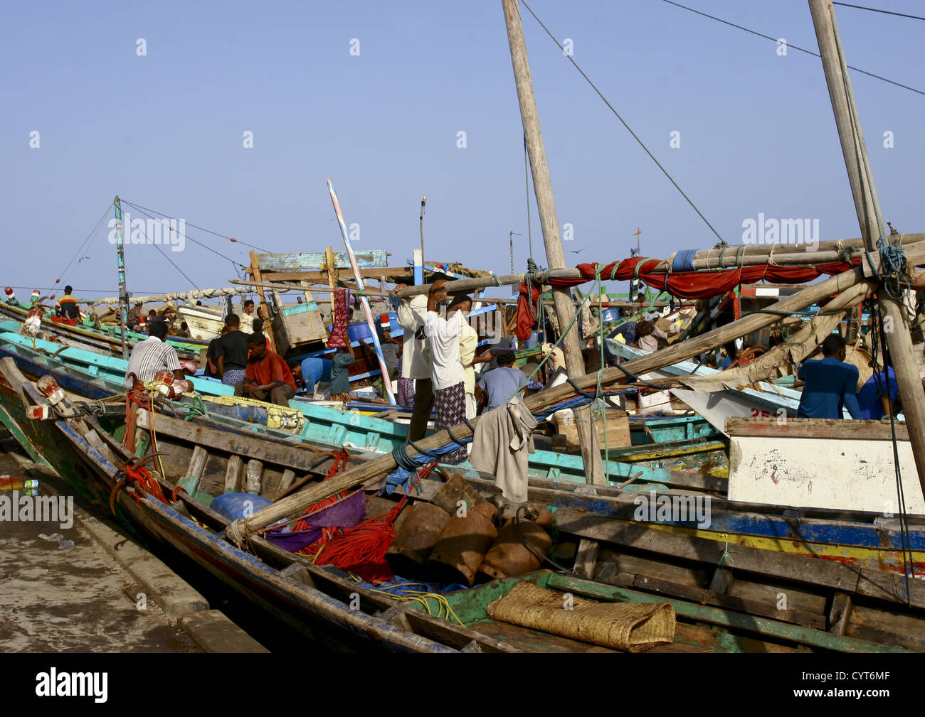 Fishermen And Their Dhows In Al Hodeidah, Yemen Stock Photo - Alamy