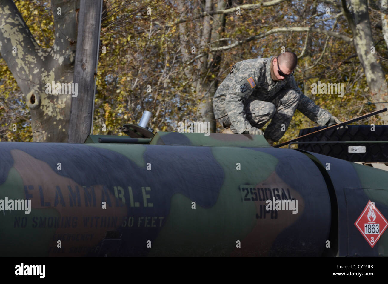 Heavy expanded mobility tactical truck hemtt hi-res stock photography ...