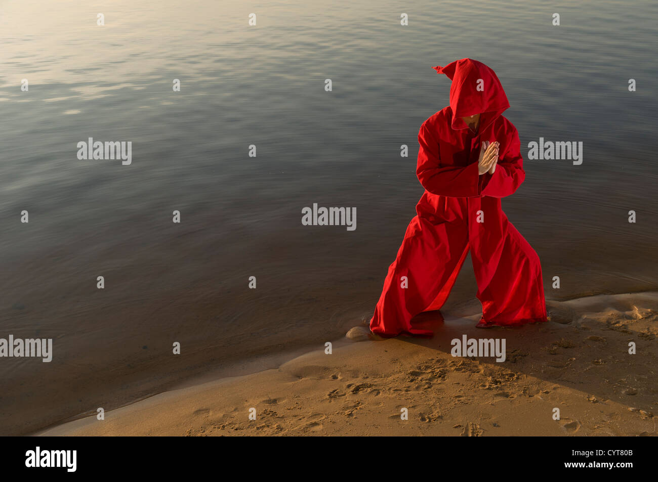 Shaolin monk hi-res stock photography and images - Alamy