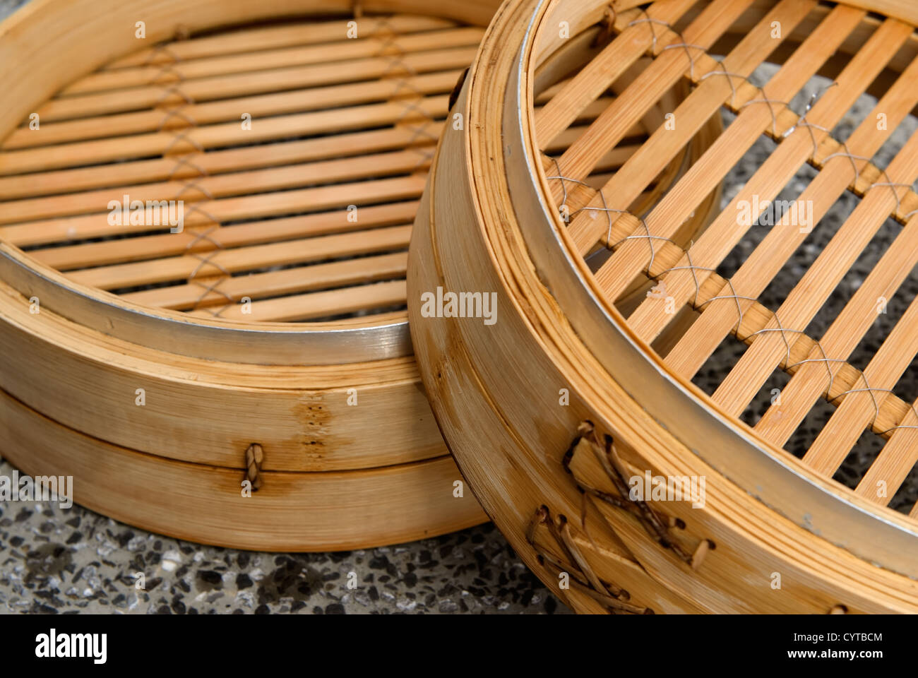 Bamboo steamer stack hi-res stock photography and images - Alamy