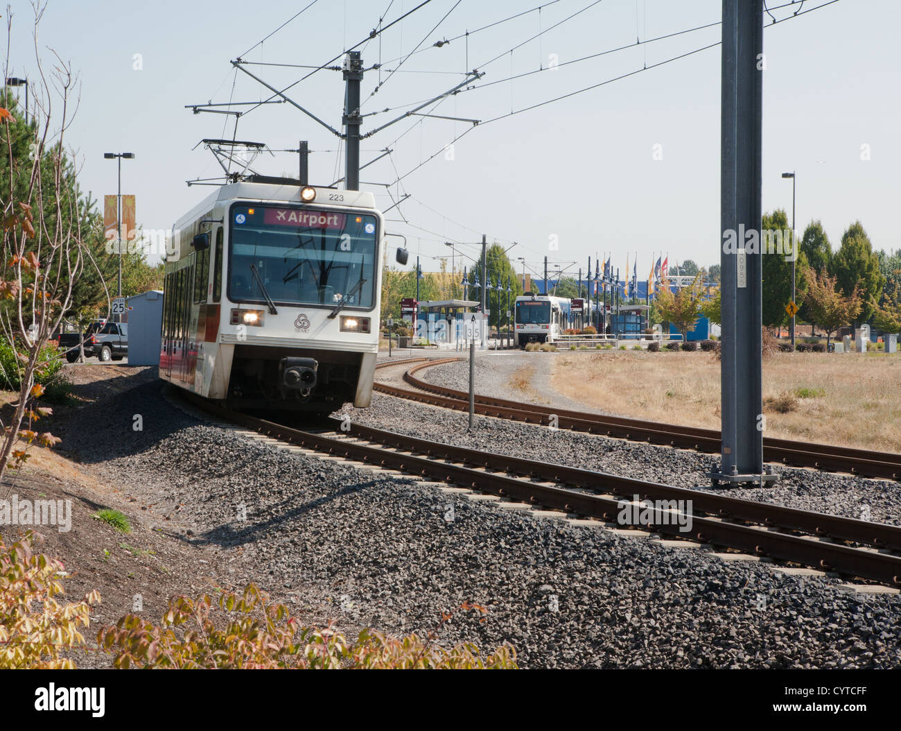 Tri-Met light rail line between downtown Portland, Oregon and Portland ...
