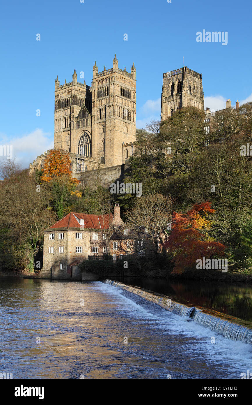 Durham cathedral exterior hi-res stock photography and images - Alamy
