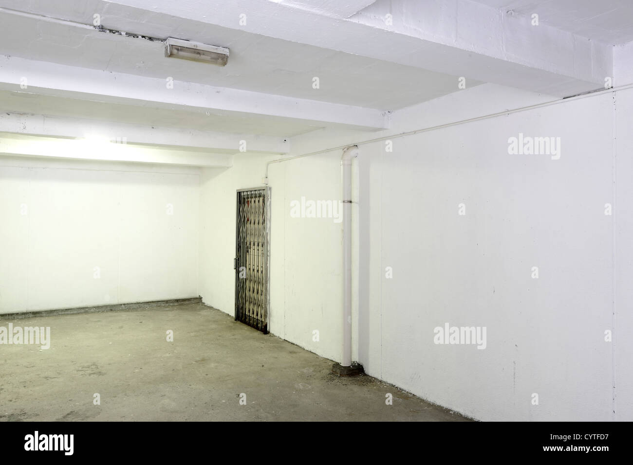 old white interior Stock Photo - Alamy