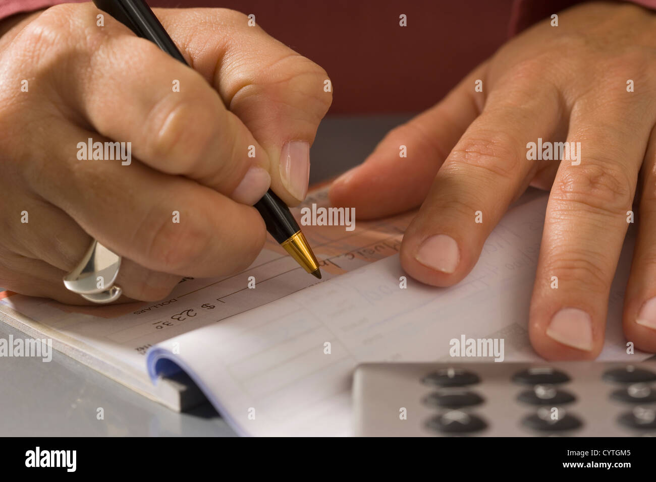 50 woman calculator hi-res stock photography and images - Alamy