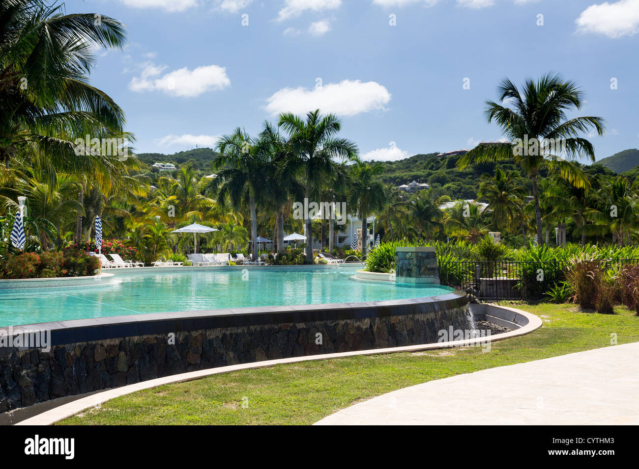 Infinity pool caribbean hi-res stock photography and images - Alamy