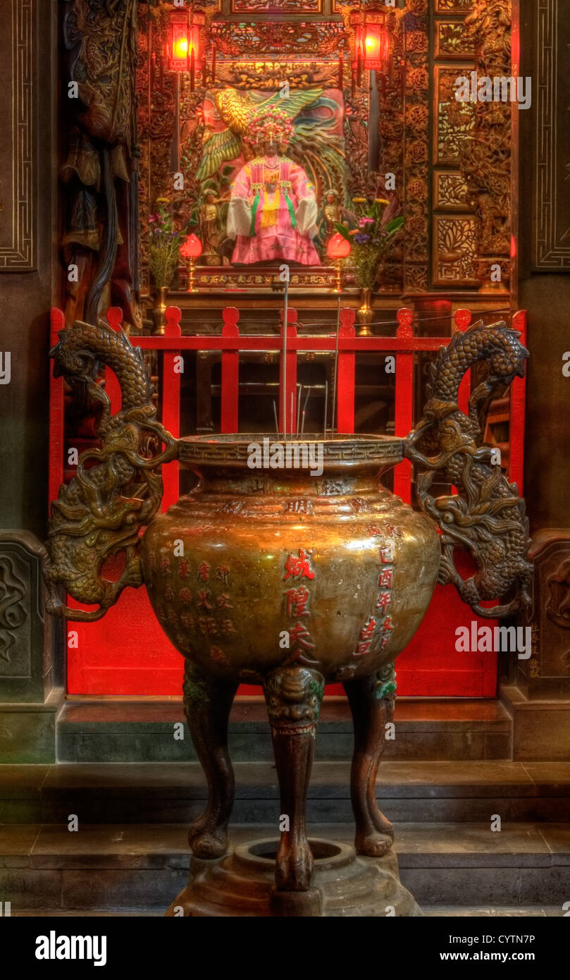 Chinese incense burner hi-res stock photography and images - Alamy