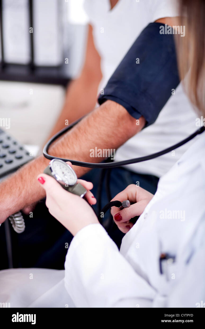 Blood pressure hospital notes hi-res stock photography and images - Alamy