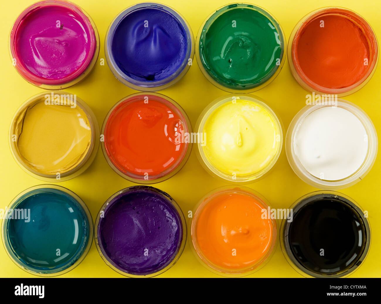 paints take photograph close-up Stock Photo - Alamy
