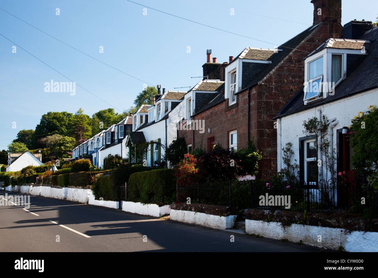 Scottish terrace houses hi-res stock photography and images - Alamy