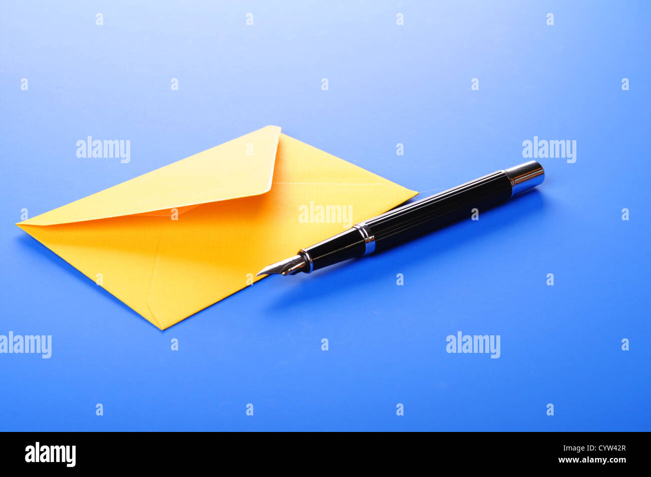 Envelope letter mail pen blank hi-res stock photography and images - Alamy
