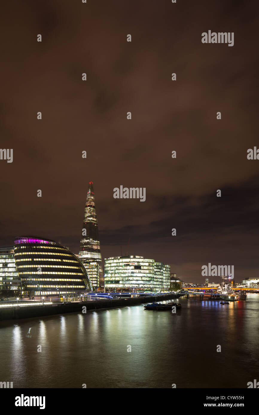 London assembly with tower bridge hi-res stock photography and images ...
