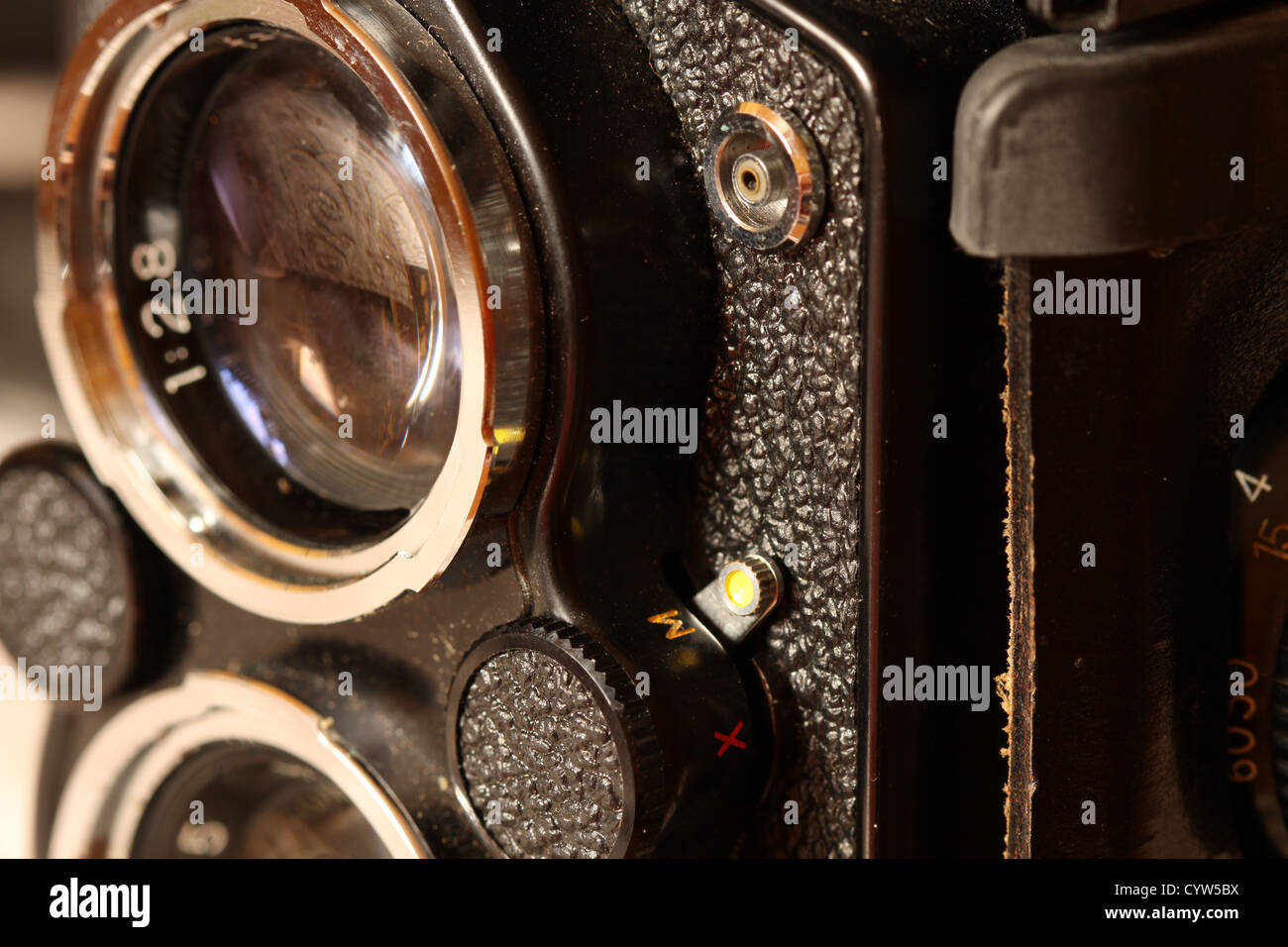 Old black box camera hi-res stock photography and images - Alamy