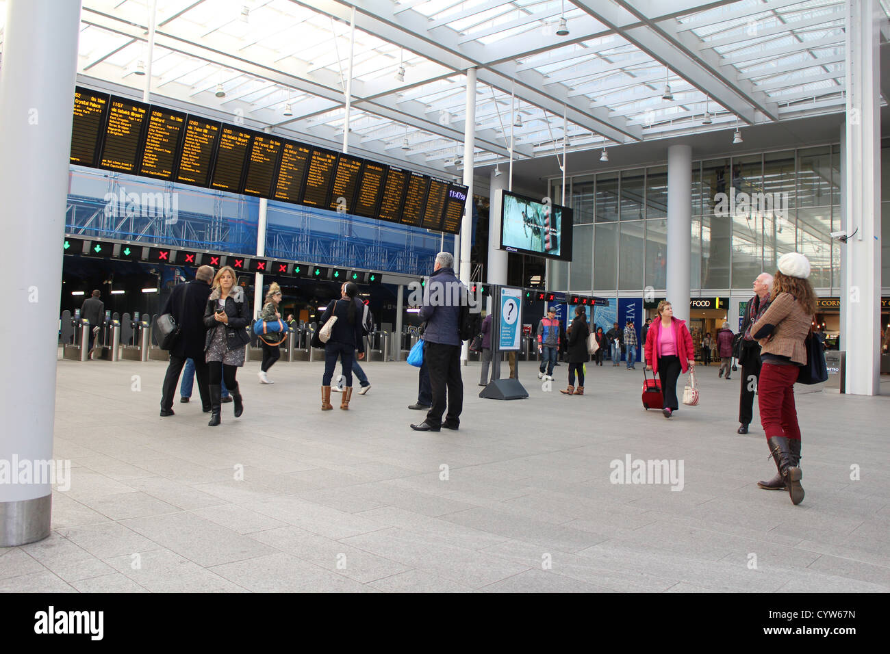 London Bridge Station Train Station Stock Photo - Alamy