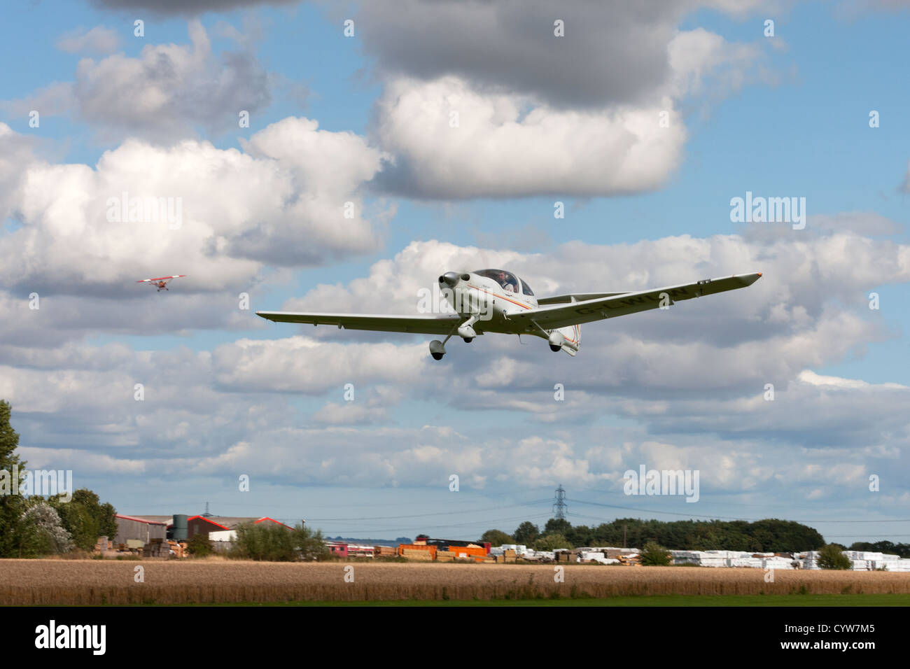 Diamond D-40-D Diamond Star G-LWLY taking-off from Breigthon Airfield ...
