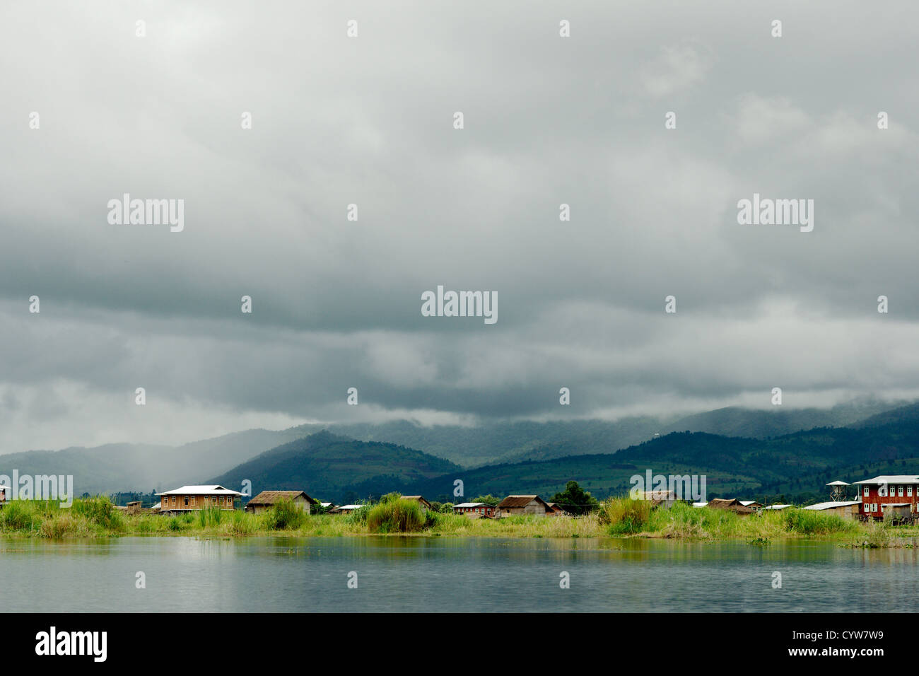 Houses in the middle of Inle lake Stock Photo - Alamy