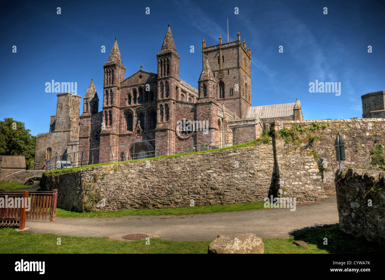 Welsh Cathedrals High Resolution Stock Photography and Images - Alamy