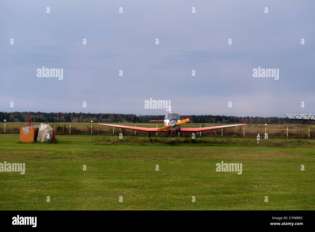 small private aircraft propeller plane airfield airport Stock Photo - Alamy
