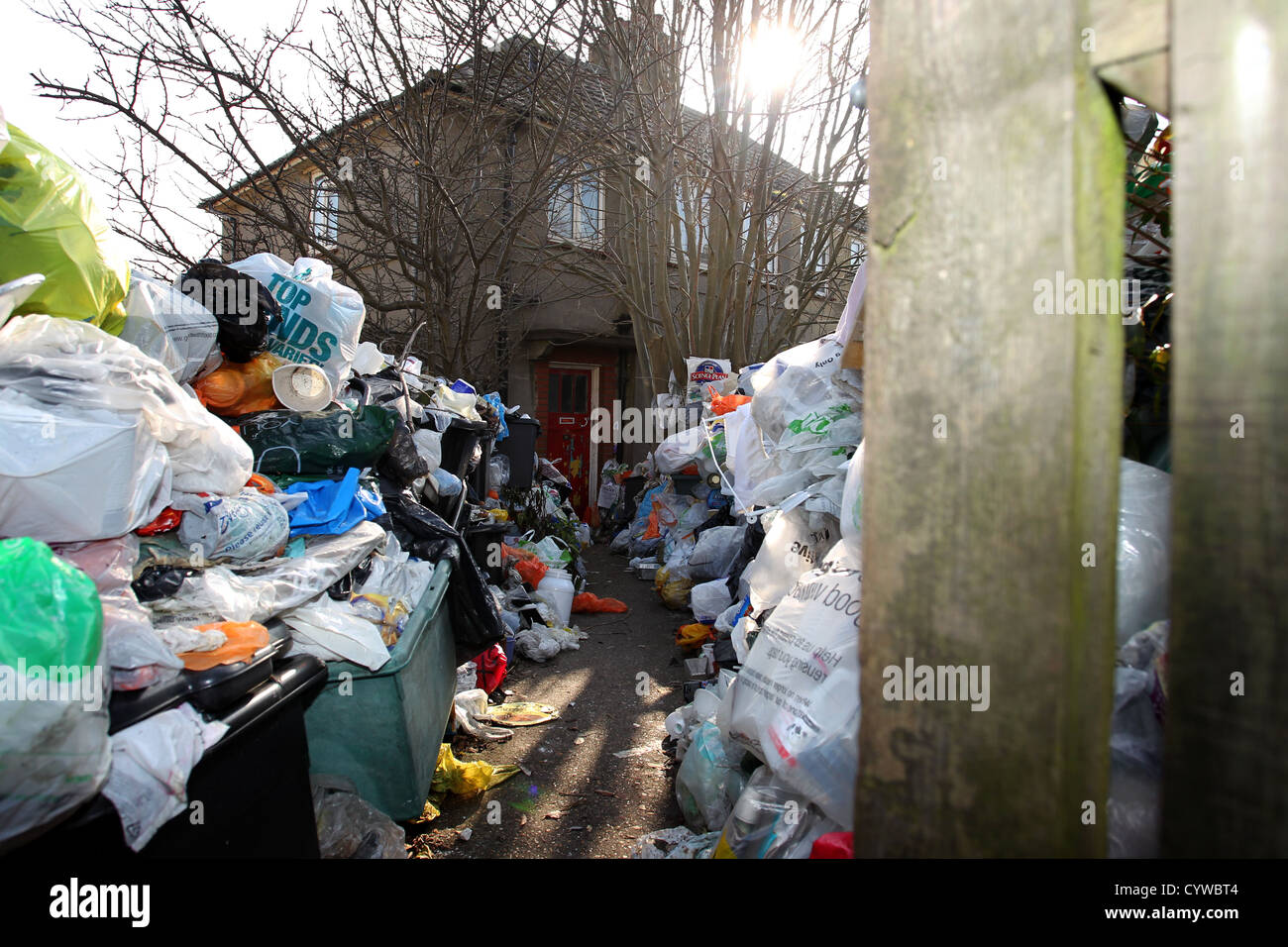 Building a mountain of rubbish hi-res stock photography and images - Alamy