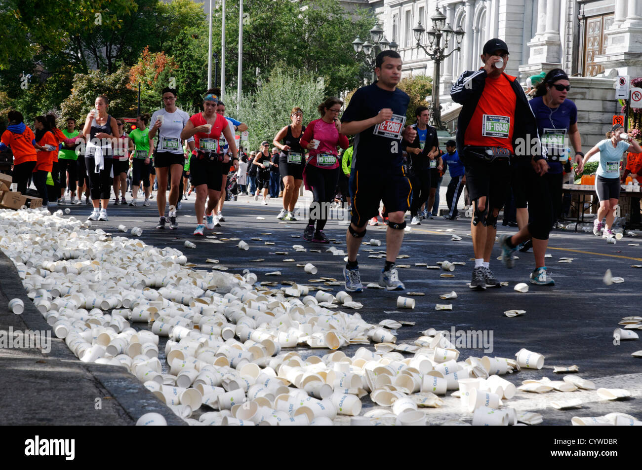 2012 marathon runners hi-res stock photography and images - Alamy