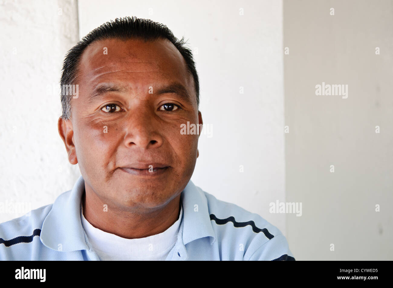 Guatemalan maya man portrait hi-res stock photography and images - Alamy