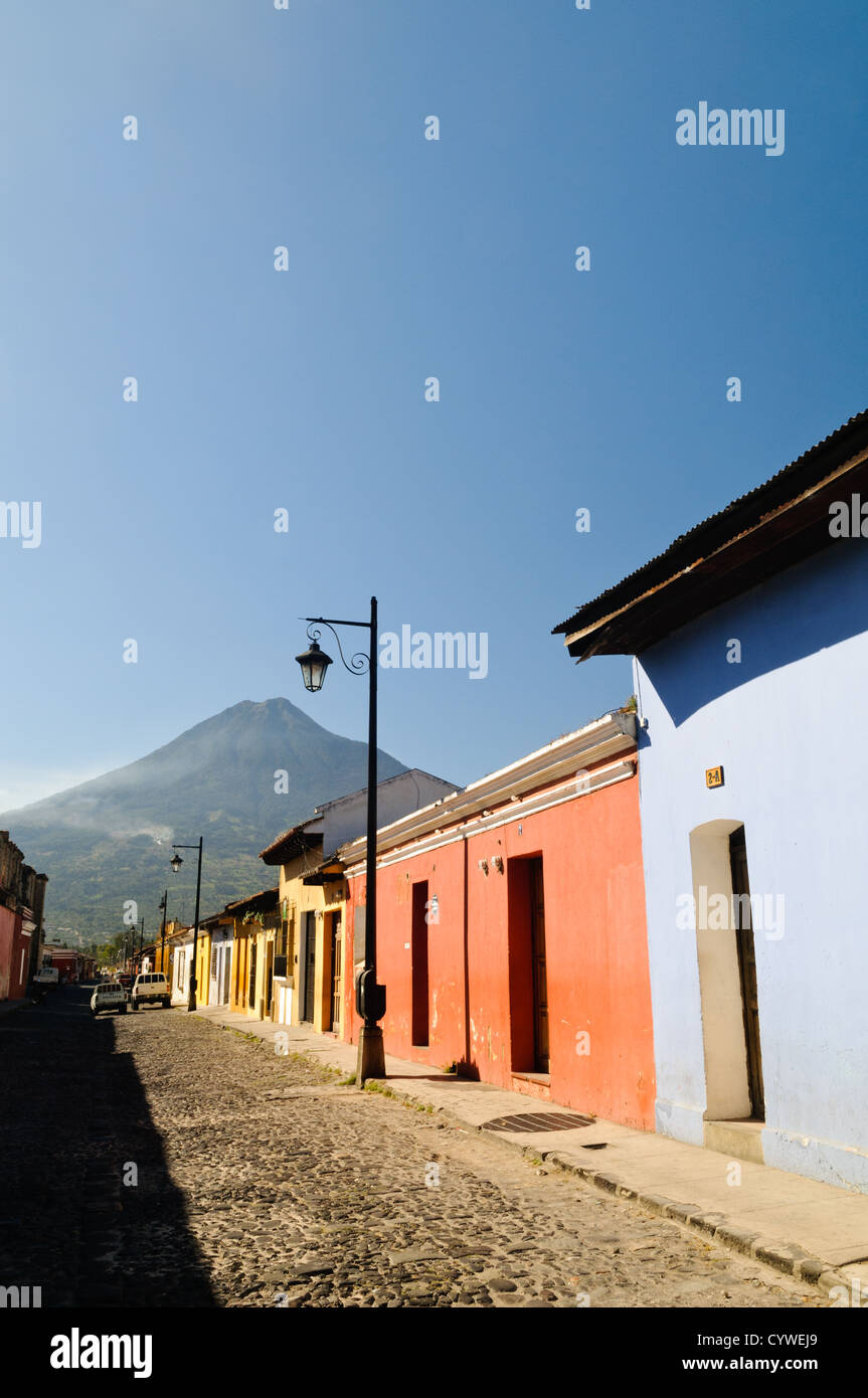Volcán de Agua and Colonial Architecture Antigua Guatemala // ANTIGUA ...
