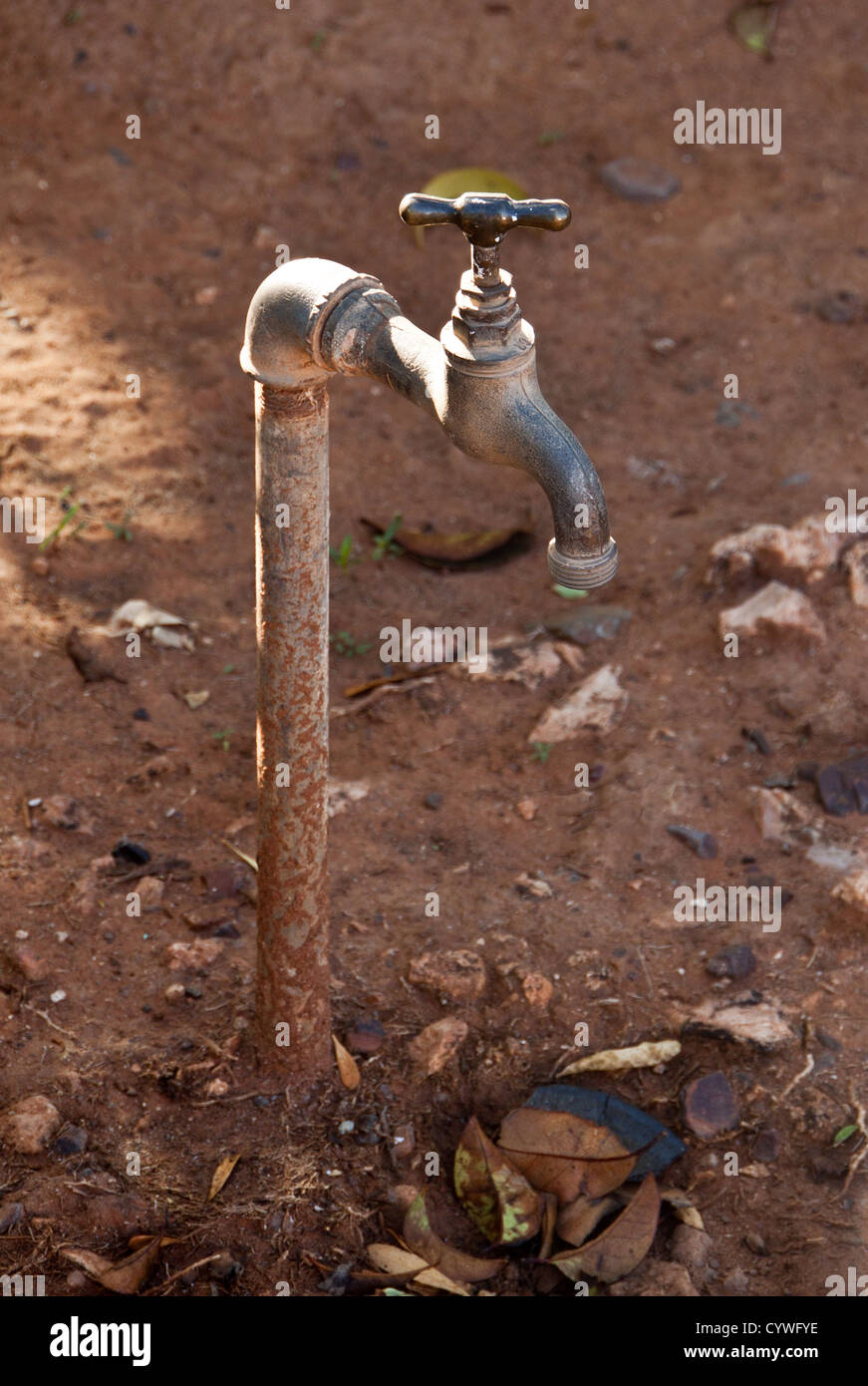 Copper pipe with tap hi-res stock photography and images - Alamy