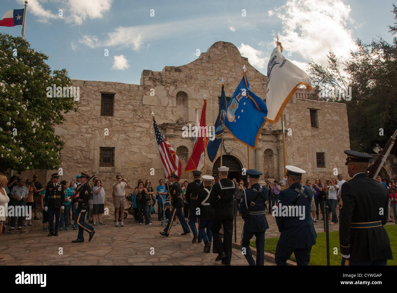 U s marines color guard hi-res stock photography and images - Alamy