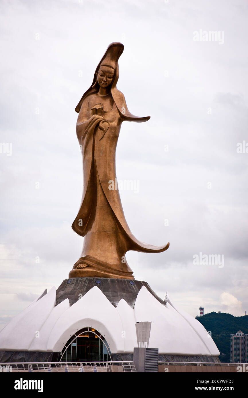 Kun Lam statue, Macau Stock Photo - Alamy