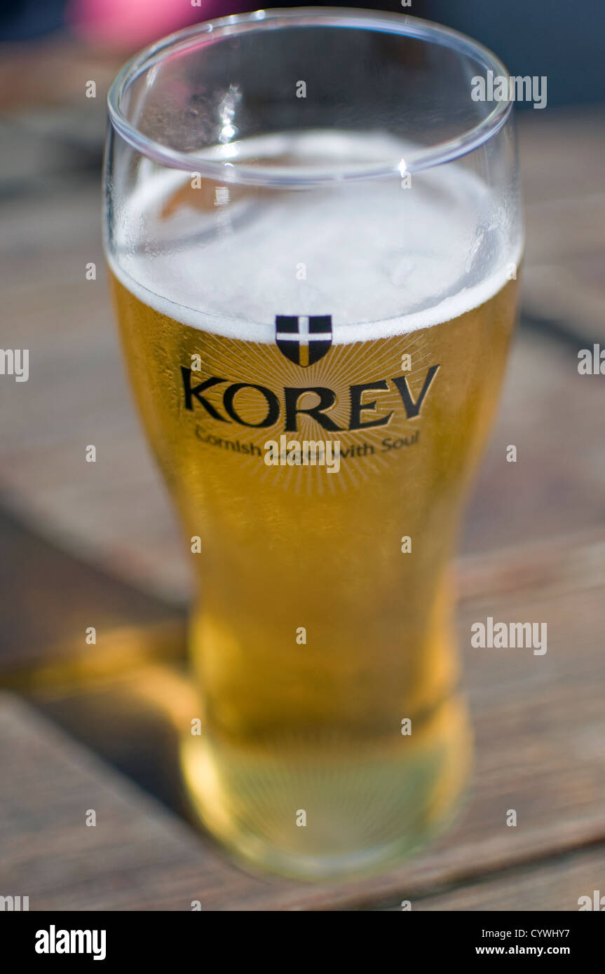 Cold pint of lager hi-res stock photography and images - Alamy
